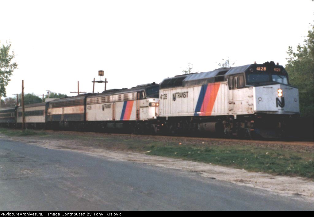 NJT 4128 with 2 E-8's